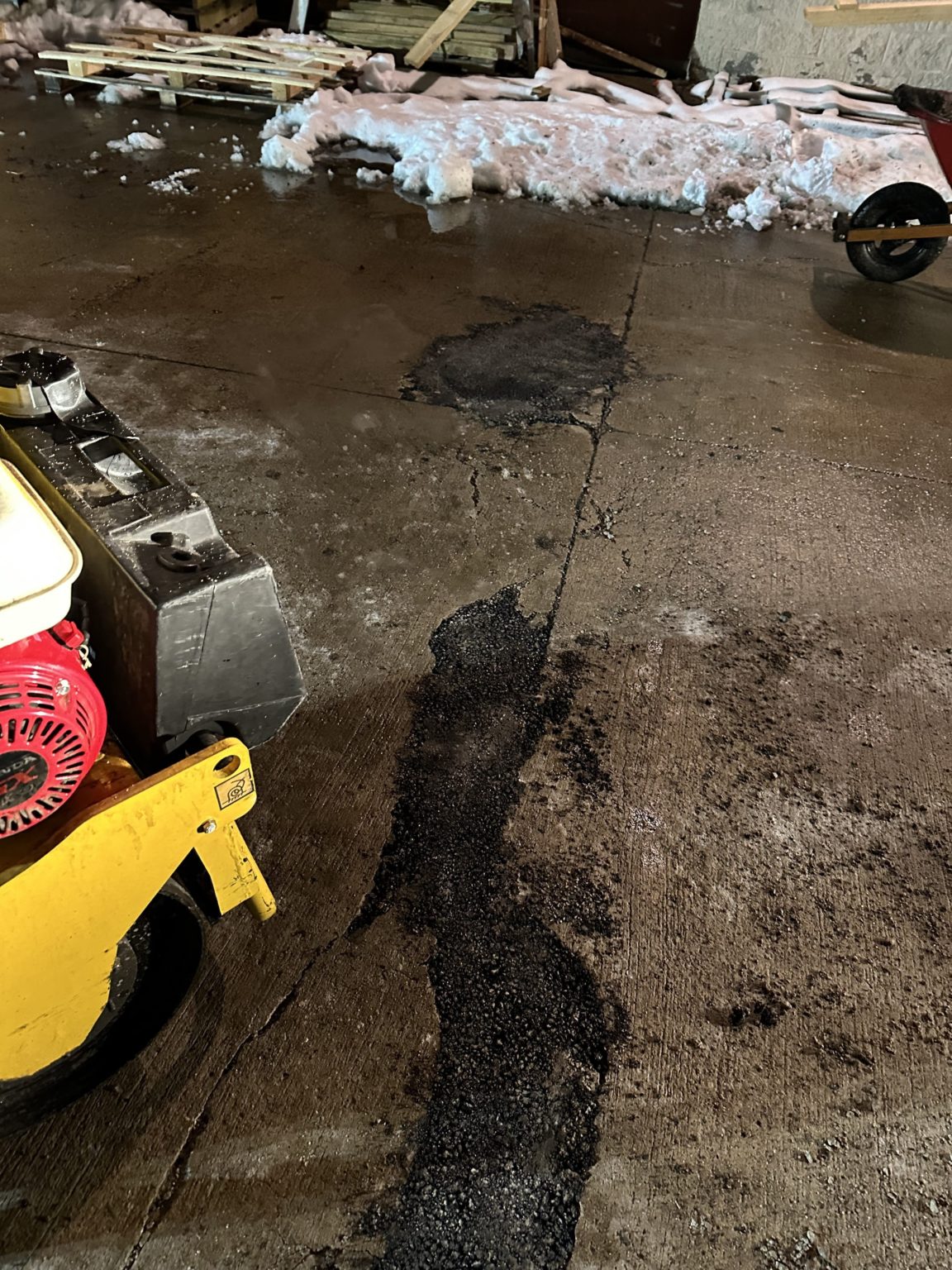 Asphalt Pothole Repair in Commercial Parking Lot in Cleveland Heights ...