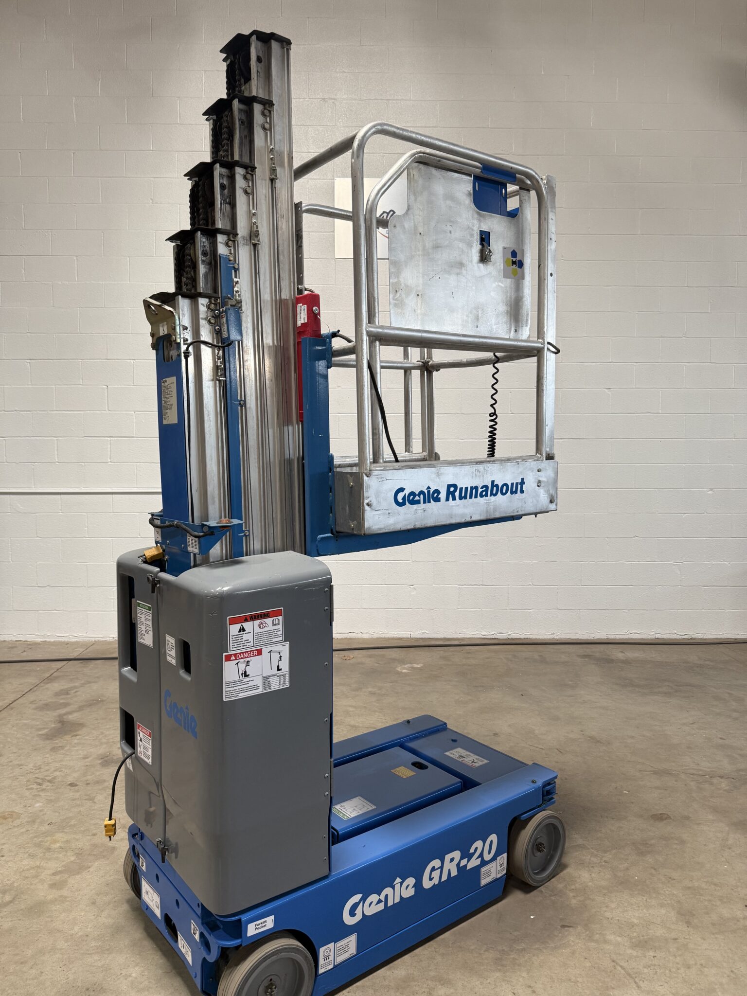 Reconditioned Genie GR-20 Runabout - Above All Equipment Sales